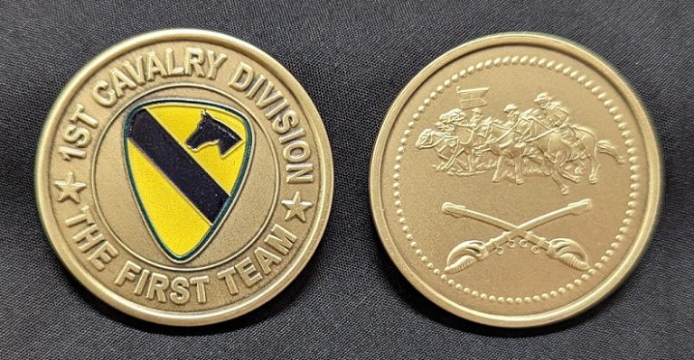 1st Cavalry Division Challenge Coin | Crossed Sabers – Chapter Gift Shop